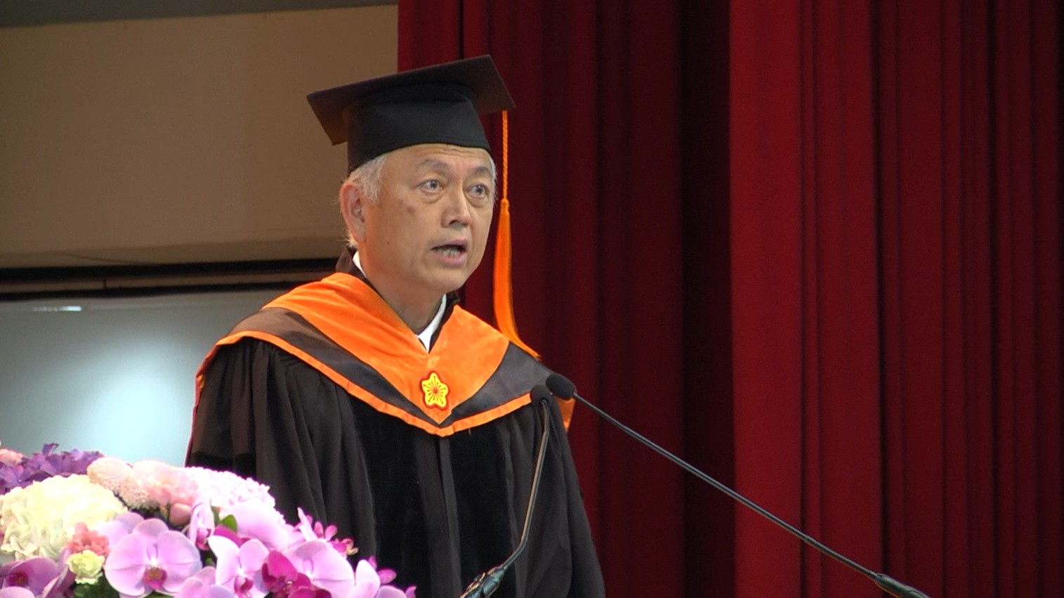 Chariperson Wun-Yuan Wang Encouraged Graduates to be Proud of Ming Chi ...